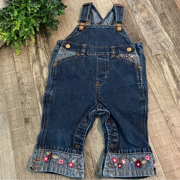 GAP | Bottoms | Vintage Gap Denim Overalls W Felted Floral Appliqus 0 ...